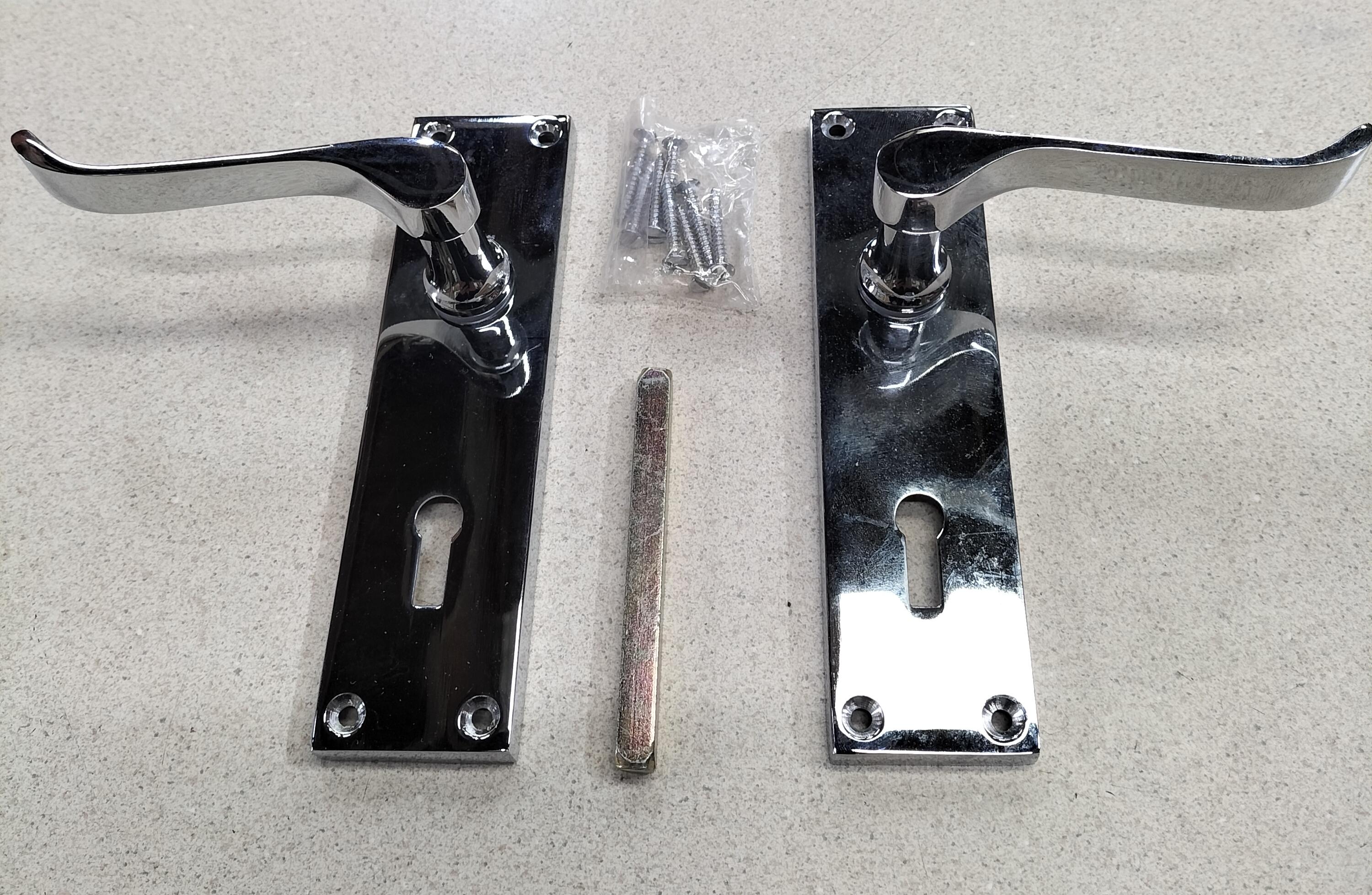 DOOR NEW LEVER HANDLE LOCK PR - LH82CP