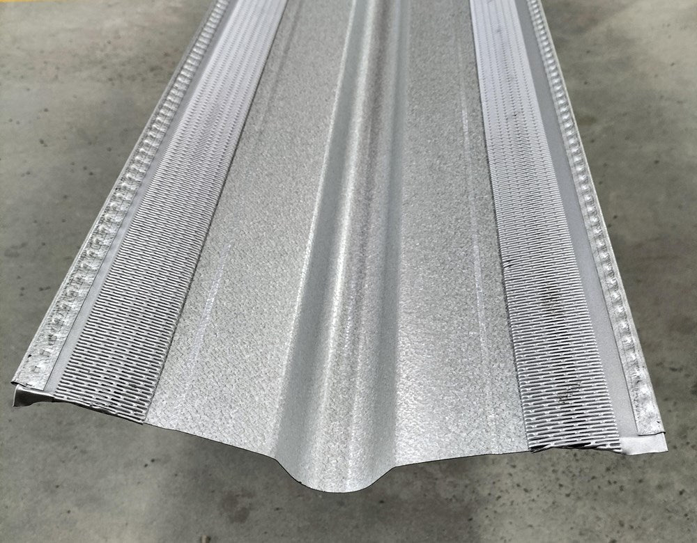 ROLL TOP RIDGE CAP (150X150) - ZINC S/L 6.0m